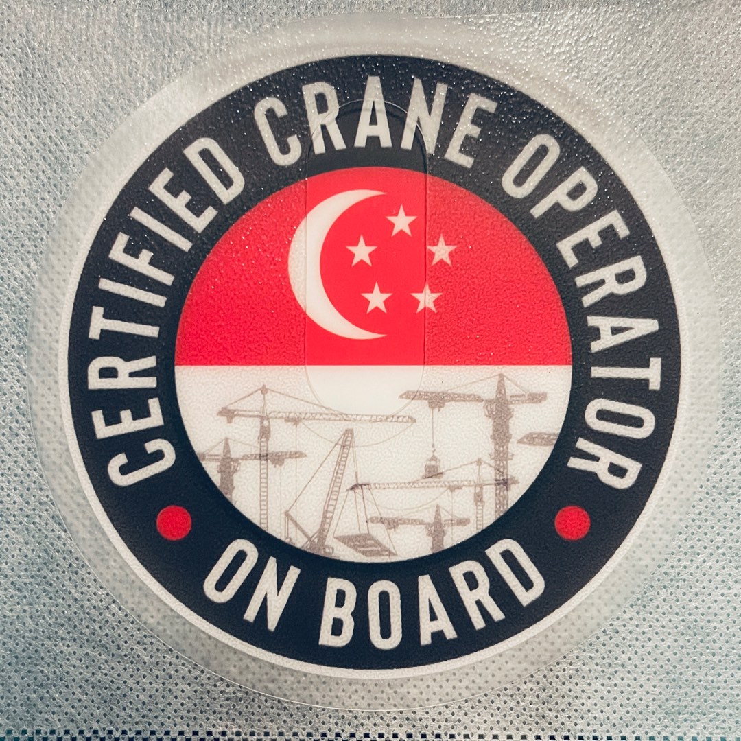CERTIFIED CRANE OPERATOR ON BOARD . Static Cling Decals. 11cm diameter ...