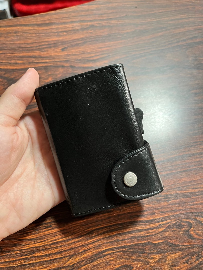 C-Secure XL Coin Wallet RFID Cardholder, Men's Fashion, Watches ...