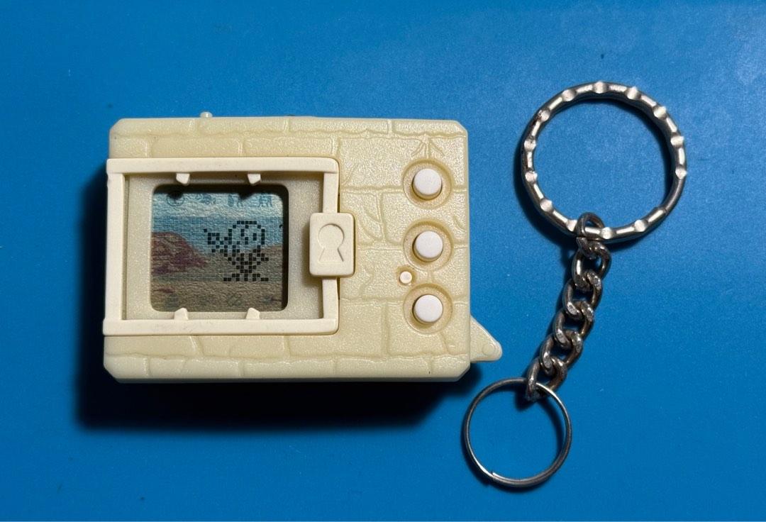 Digimon Digivice Vpet 1997 GITD Ver 2 US, Hobbies & Toys, Memorabilia ...
