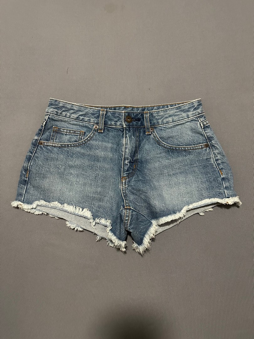 GU, Women's Fashion, Bottoms, Shorts on Carousell