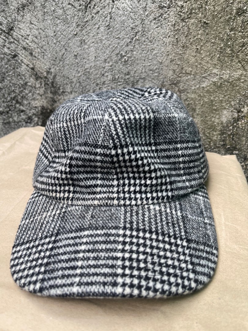 GU Japan Tartan Black & White Hat, Men's Fashion, Watches & Accessories ...