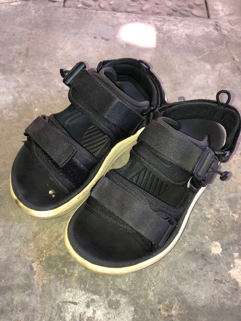 Hijack Sandals Alto Orca, Fesyen Wanita, Sepatu di Carousell