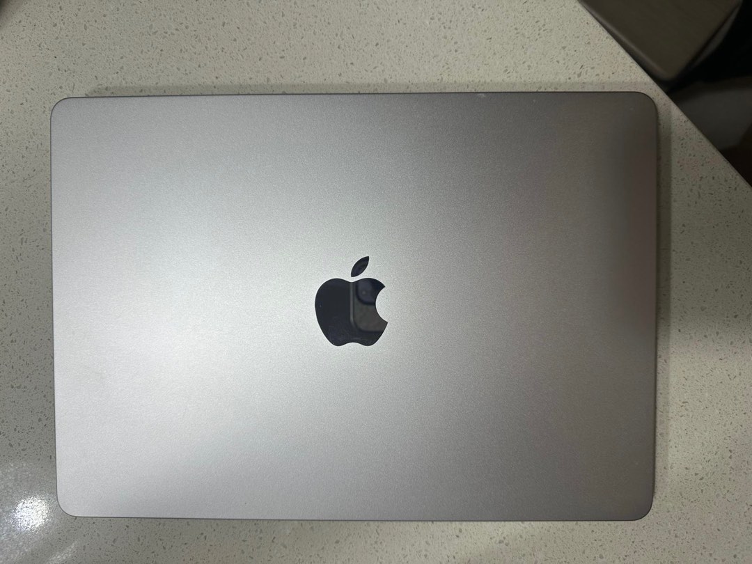 MacBook Air M3 2024 starlight, Computers & Tech, Laptops & Notebooks on ...