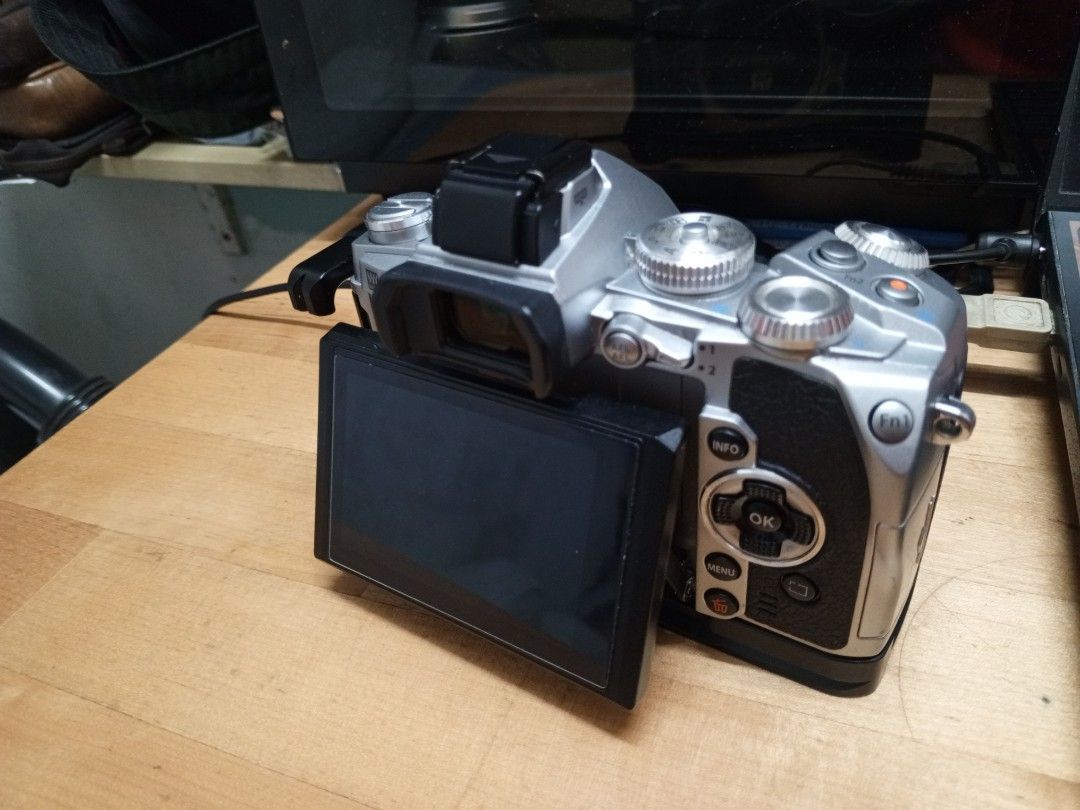 Olympus EM1 mark 1 Pro, Photography, Cameras on Carousell