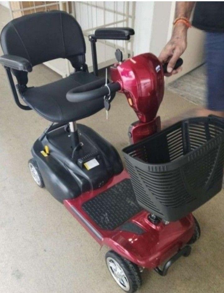 [Ready stock Changi] Promo left 1 - Adult 4 wheeled Electric Wheelchair ...