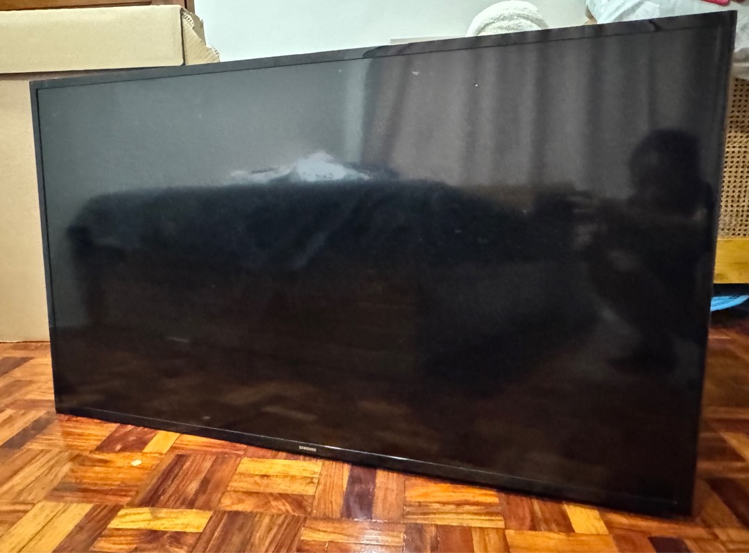 Samsung TV UA49j5250AR 49-inch, TV & Home Appliances, TV & Entertainment, TV on Carousell