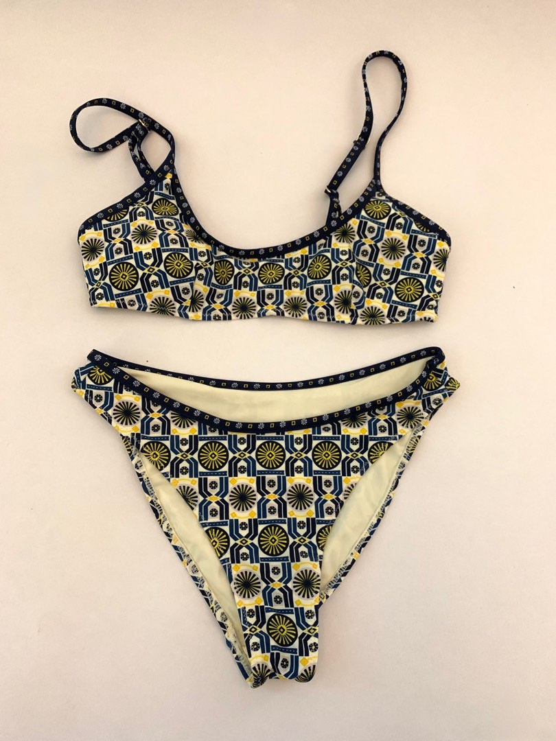 Blackbough swim lydia set soleil, Women's Fashion, Swimwear, Bikinis & Swimsuits on Carousell