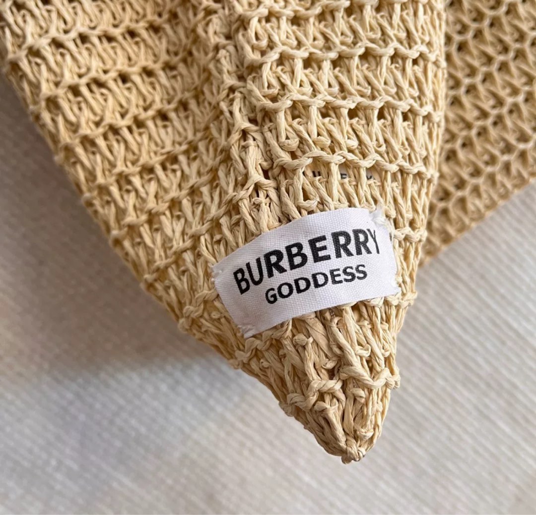 Burberry Goddess Tote Bag, Luxury, Bags & Wallets on Carousell