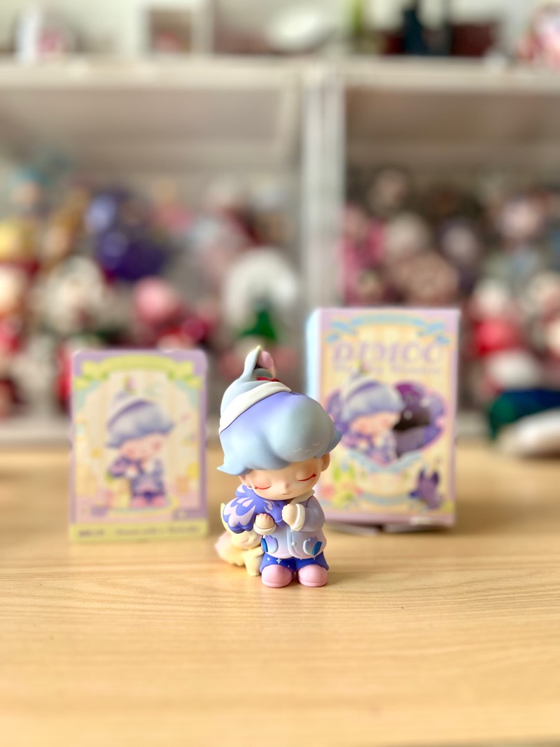 Dimoo Weaving Wonders Dream with a Butterfly, Hobbies & Toys, Toys ...