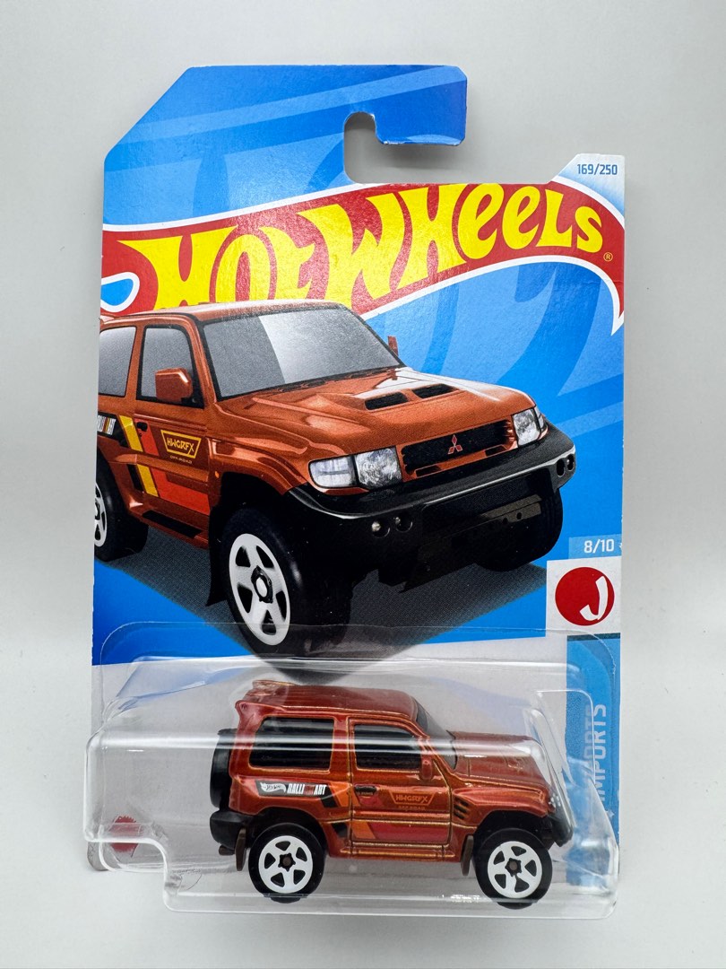 Hot wheels Mitsubishi Pajero Evolution (HW J-Imports), Hobbies & Toys ...