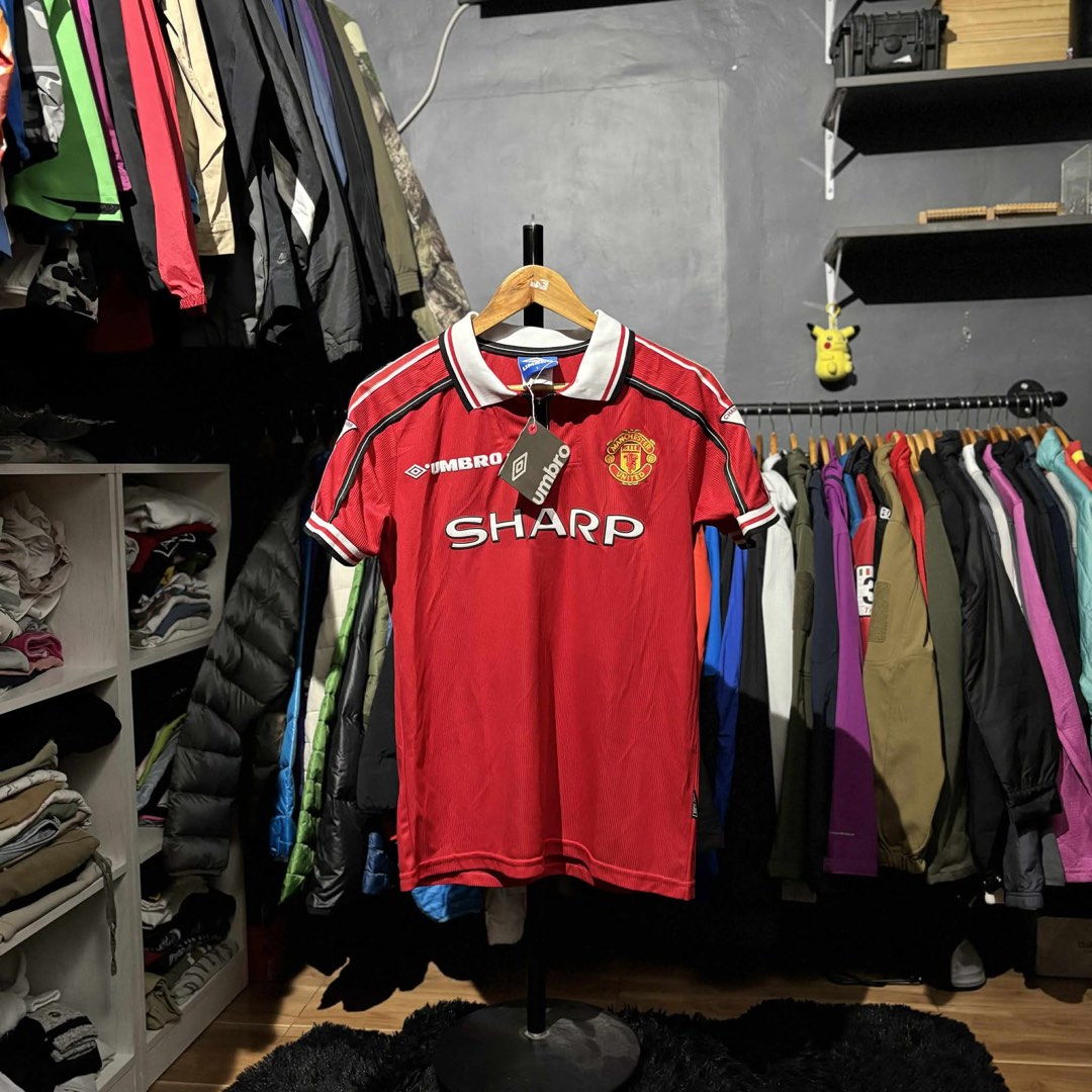 MANCHESTER UNITED 1996 SHARP UMBRO, Men's Fashion, Tops & Sets, Tshirts ...