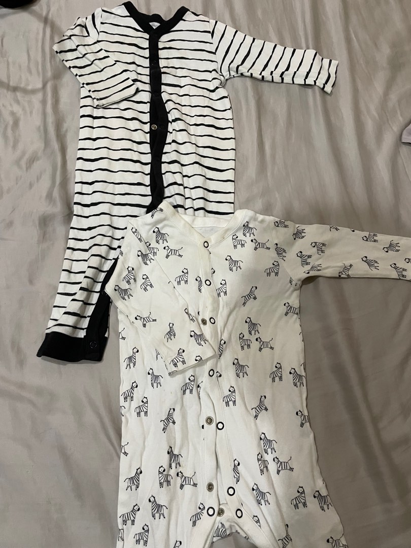 Mothercare sleepsuit bodysuit bundle 2pcs 6m 9m black white hitam putih ...
