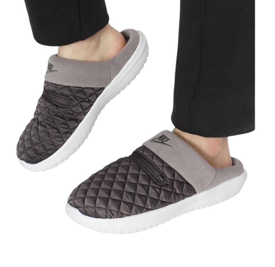 Nike Burrow, Men's Fashion, Footwear, Flipflops and Slides on Carousell