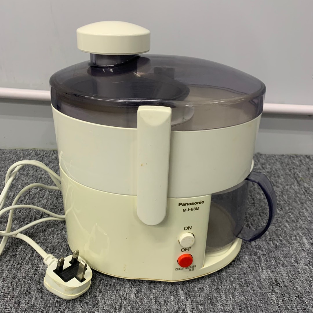 Panasonic Fruit Juicer 樂聲牌榨汁機, 家庭電器, 廚房電器, 榨汁機及攪拌機 - Carousell