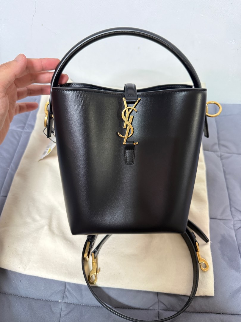 Saint Laurent YSL 37水桶包 全新, 名牌精品, 精品包與皮夾在旋轉拍賣