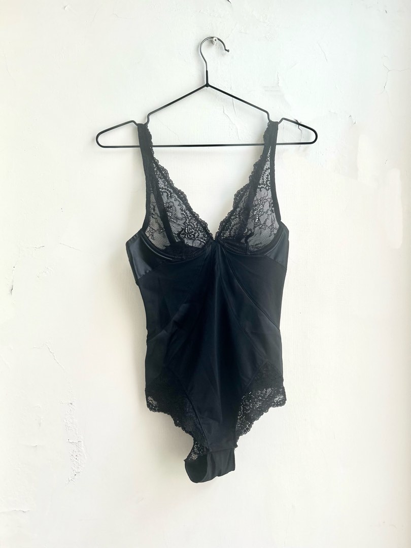 專櫃法國SIMONE PÉRÈLE PARIS黑蕾絲連體衣馬甲, 她的時尚, 內衣褲、小可愛、睡衣在旋轉拍賣