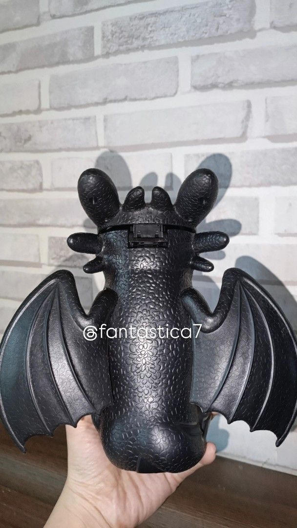 Toothless Tumblr XXI Cafe 2019, Antik, Lainnya di Carousell