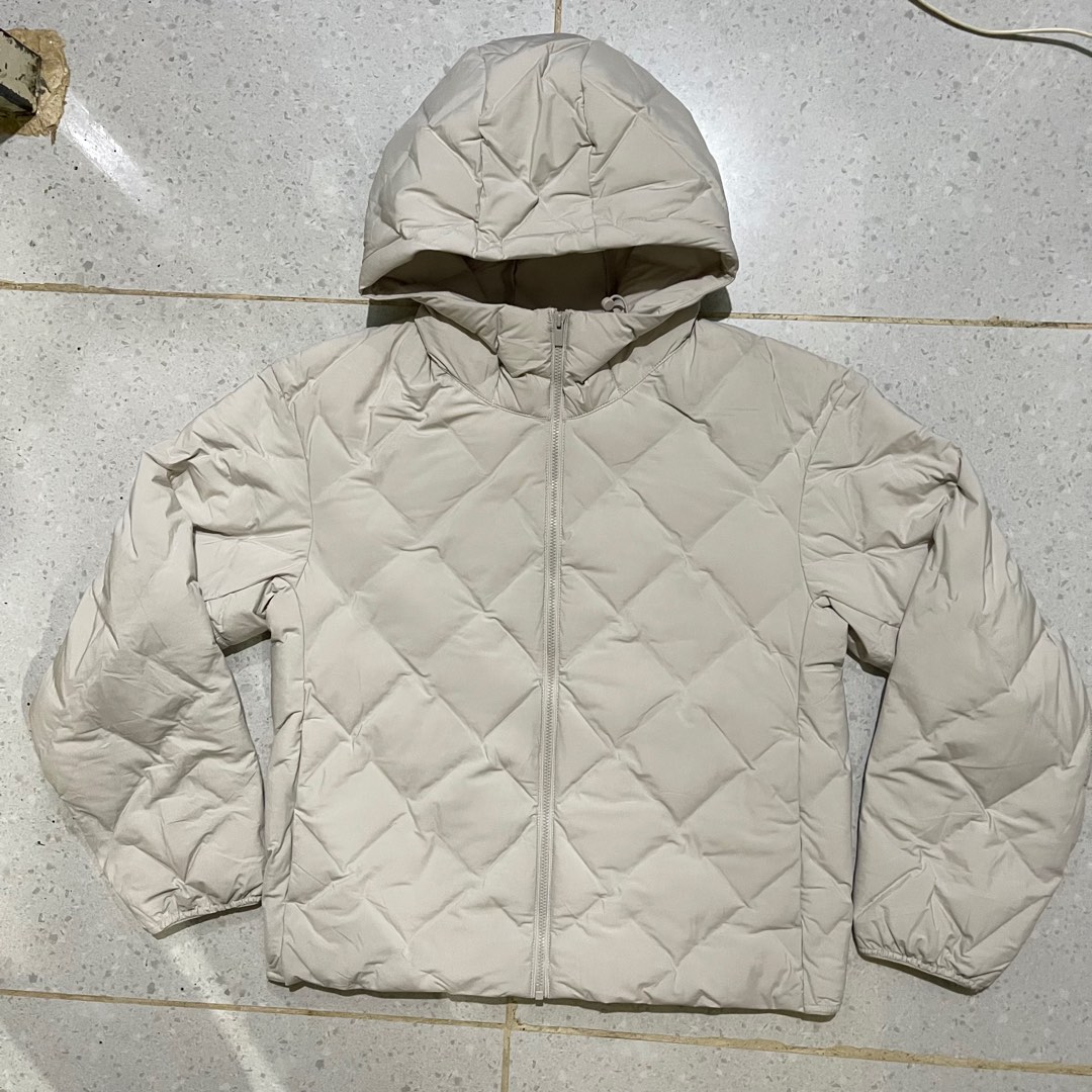 UNIQLO PUFFTECH ULTRALIGHT DOWN PUFFER JACKET - CREAM, Women's Fashion ...