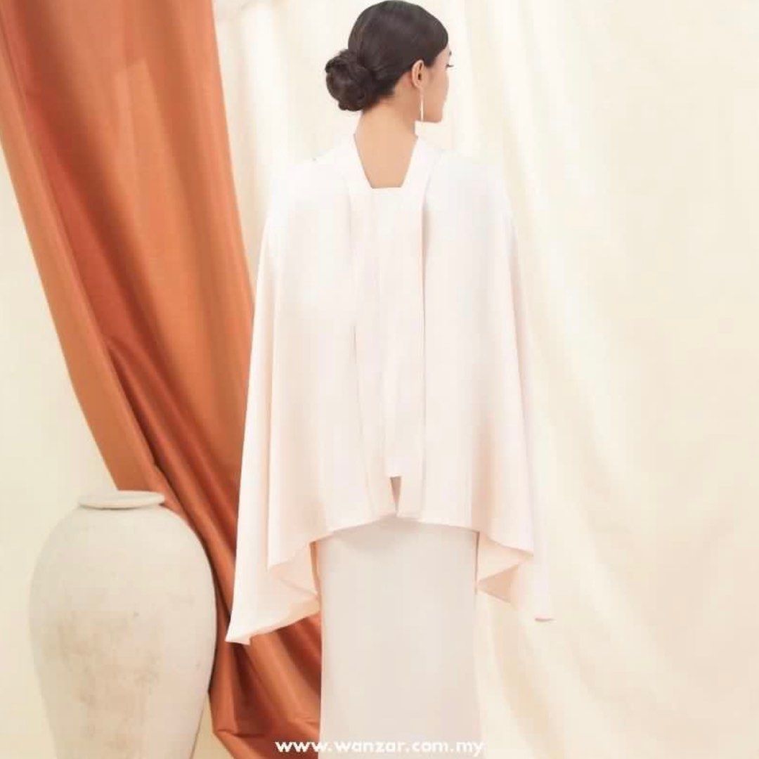 WANZAR KATRINA KAFTAN IN IVORY, Women's Fashion, Dresses & Sets ...