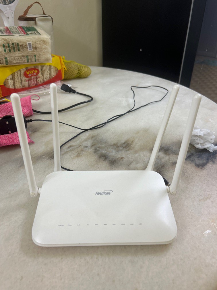 FiberHome Wireless Router SR1041Y, Computers & Tech, Parts ...