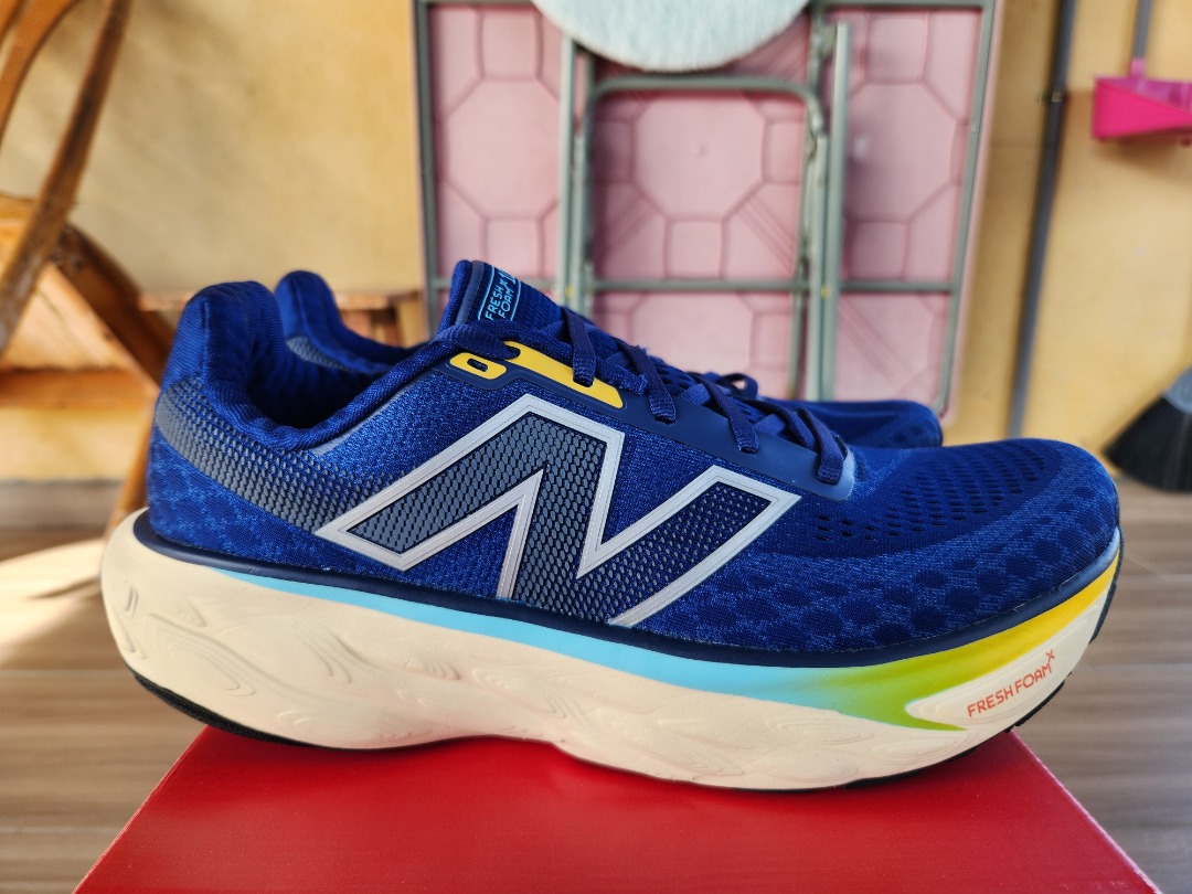 New balance 1080 V14 9UK, Men's Fashion, Footwear, Sneakers on Carousell