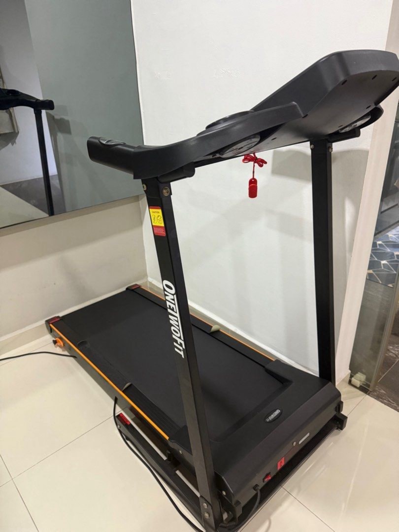 One Two Fit Treadmill, Sports Equipment, Exercise & Fitness, Cardio ...
