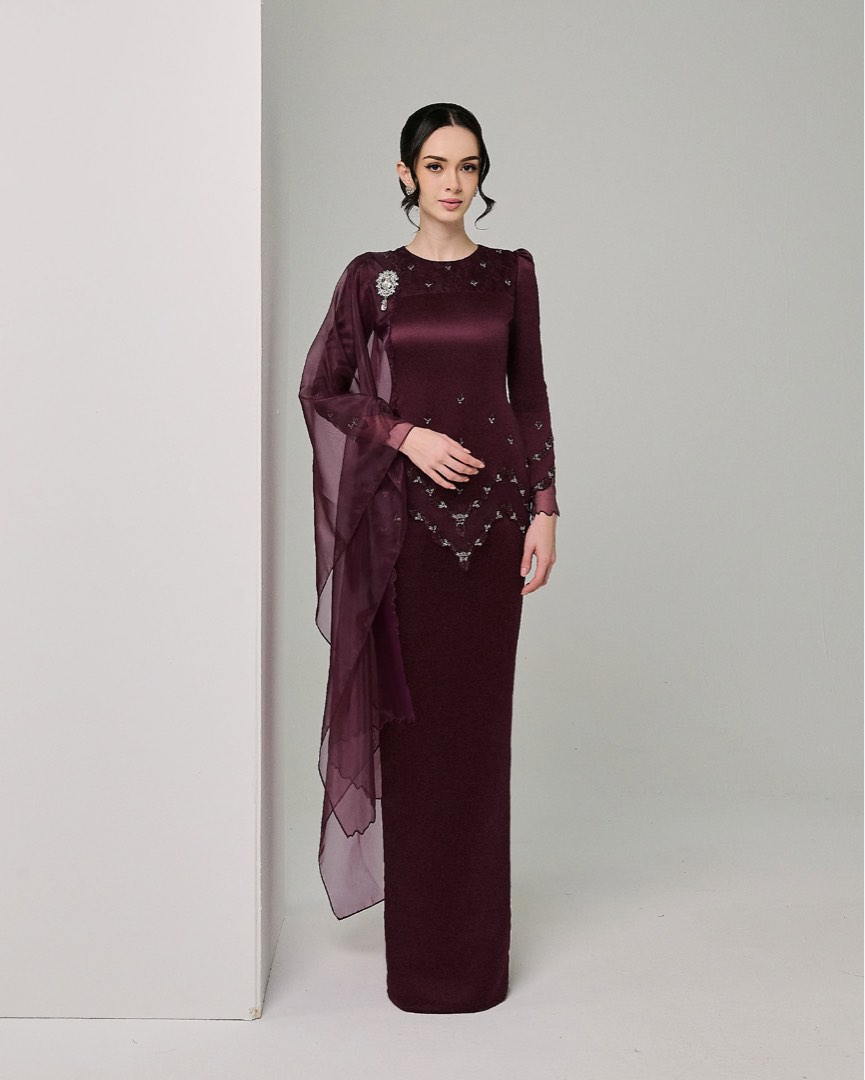 QISZAR KAIRA MAHARANEE TIMELESS RAYA 2025, Women's Fashion, Muslimah ...