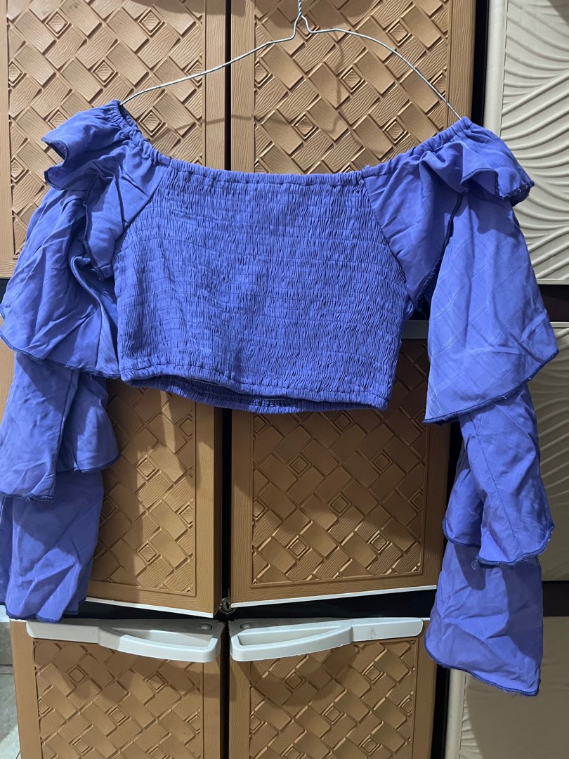 sabrina top from loavies, Fesyen Wanita, Pakaian Wanita, Atasan di ...