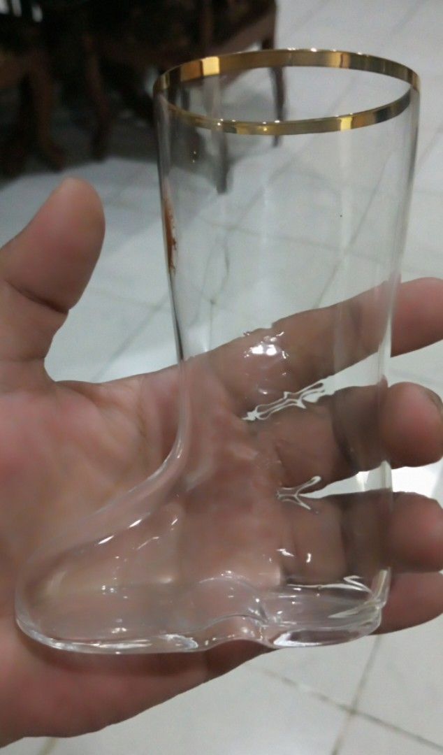 Sepatu Dari Kaca, Perabotan Rumah di Carousell