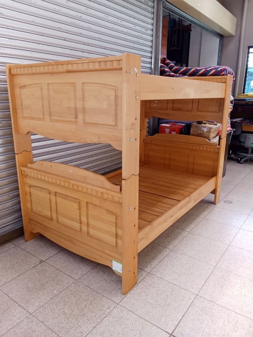 Solidwood Double deck convertible into 2- single bed frame Japan ...