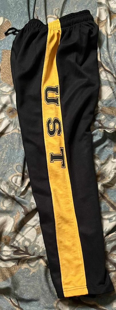 UST SHS Men's PE Uniform set, Men's Fashion, Activewear on Carousell