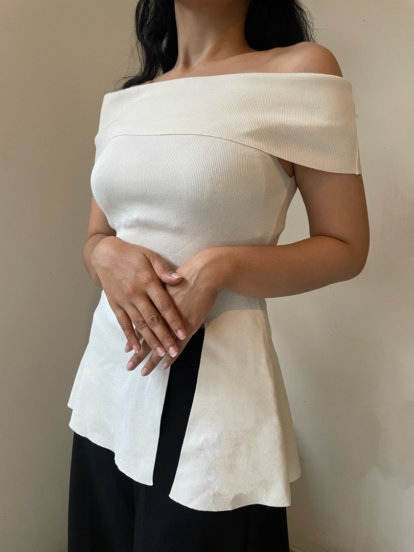White Sabrina Top, Fesyen Wanita, Pakaian Wanita, Atasan di Carousell