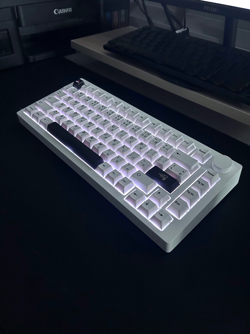 75% Full Aluminium Custom Keyboard (Black Jap Cloud Keycaps), Computers ...