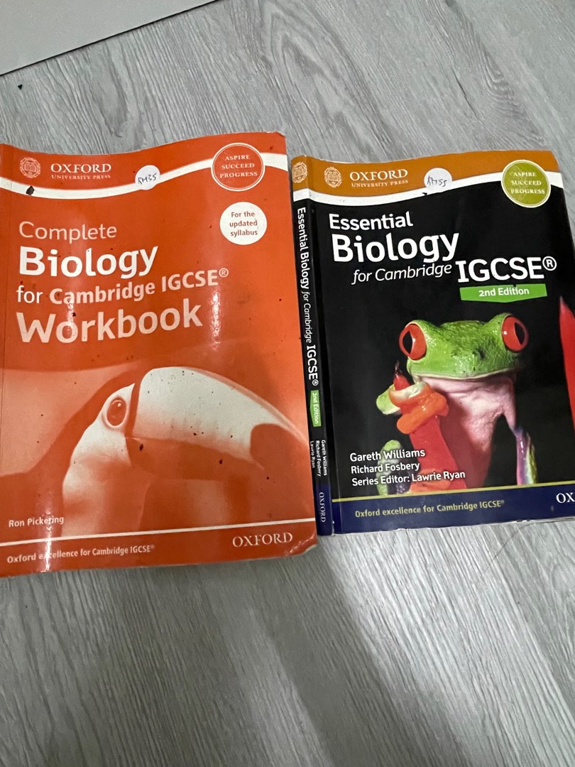 Cambridge IGCSE Biology textbook and workbook set, Hobbies & Toys ...