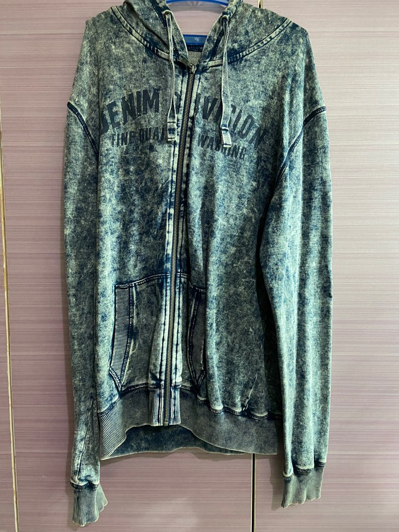 celio denim zip-up hoodie, Men's Fashion, Coats, Jackets and Outerwear ...