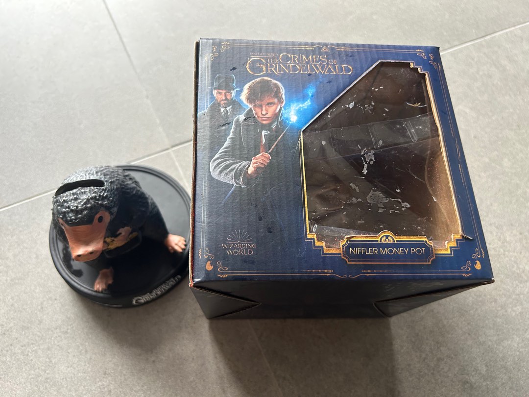 Collectible Wizard World The Crimes of Grindelwald Niffler Money Bank ...