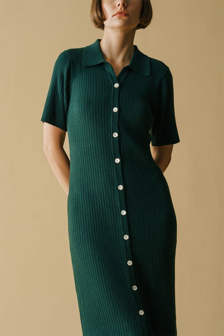 duma zuru dress green, Fesyen Wanita, Pakaian Wanita, Gaun & Rok di Carousell