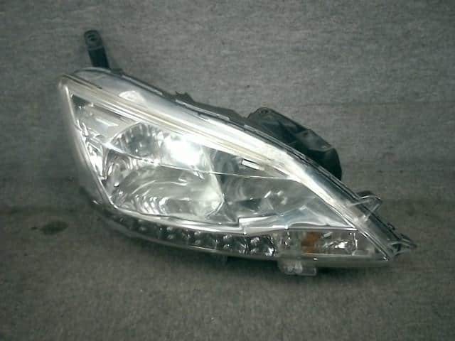 FRONT HEADLAMPS NISSAN SYLPHY 2014, Car Accessories, Electronics ...