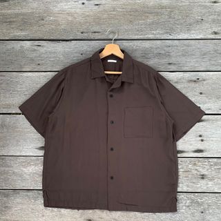 GU Oversized Open Collar Shirt (Size L on tag), Men's Fashion, Tops ...