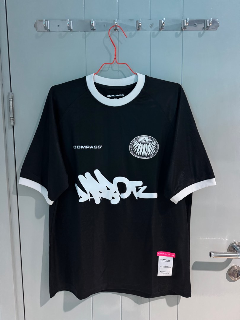 Jersey Compas x Darbotz, Fesyen Pria, Pakaian , Atasan di Carousell