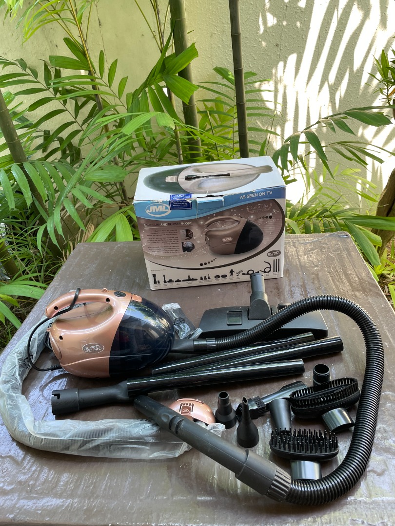 JML Blast Vac Pro vacuum and blower in one with full set of attachments ...