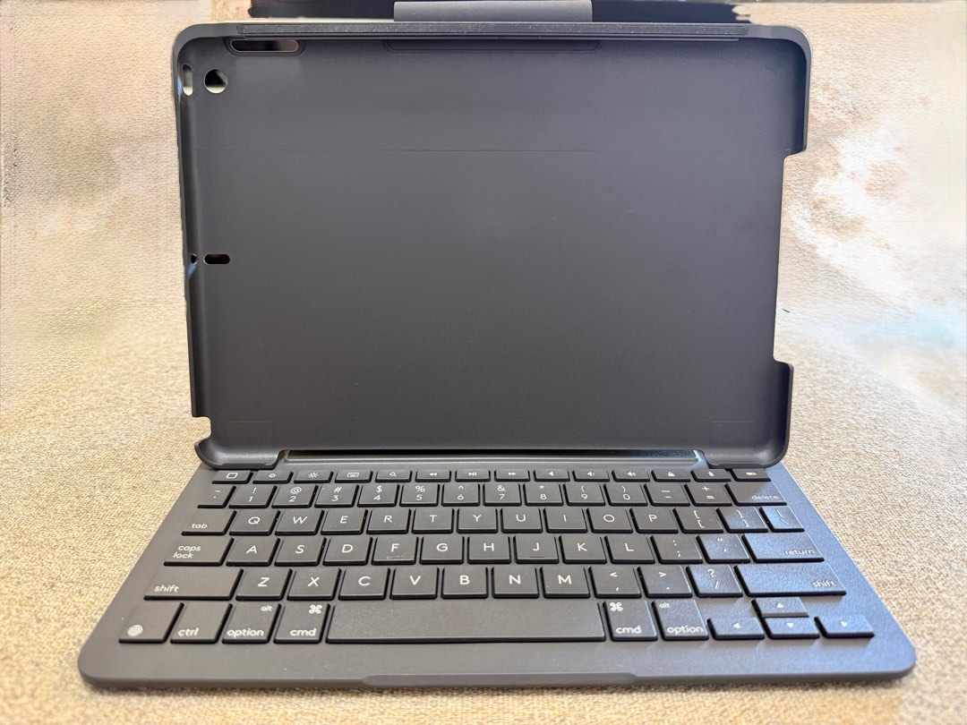 Logitech Slim Folio YR0077 Keyboard Bluetooth Apple iPad 7th 8th 9th Gen, 手提電話, 電話及其他裝置配件, 其他電子 ...