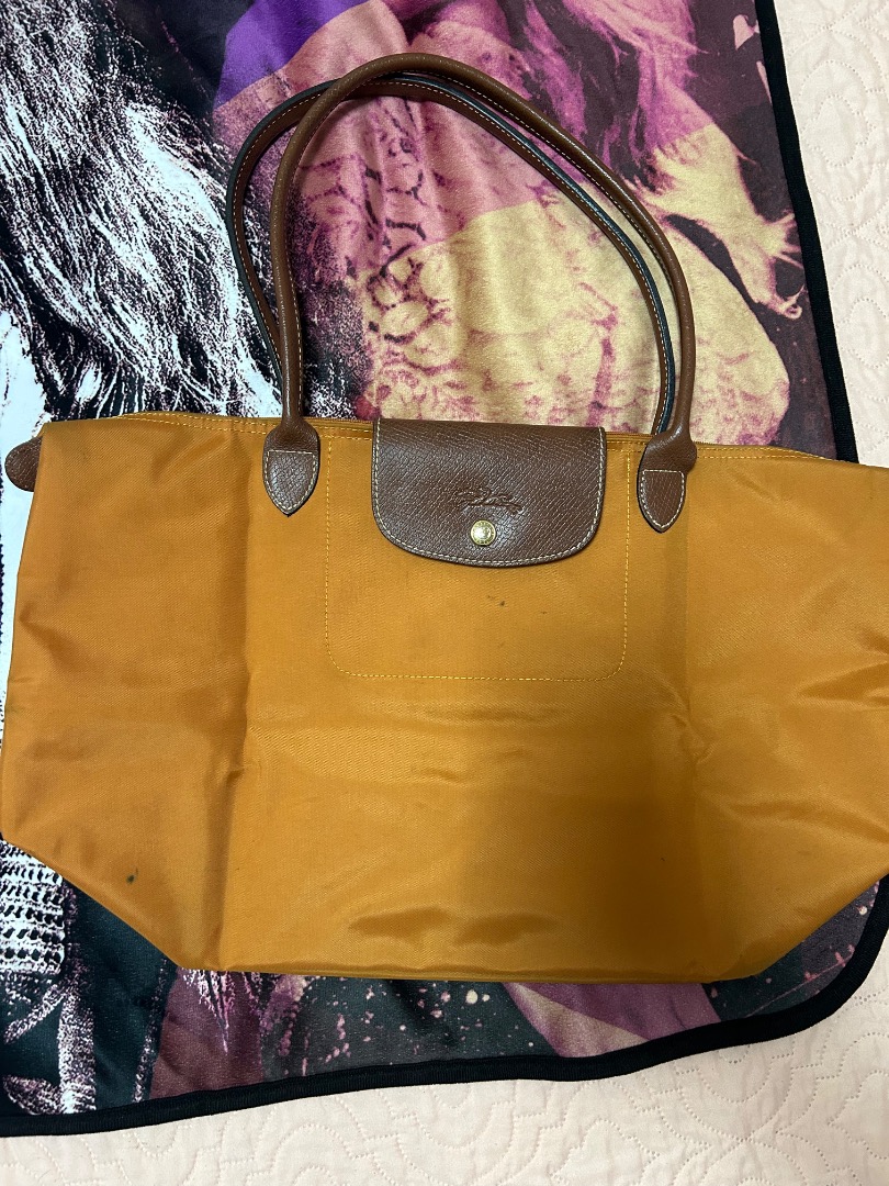 Longchamp Le Pliage medium size long handle, Women's Fashion, Bags ...