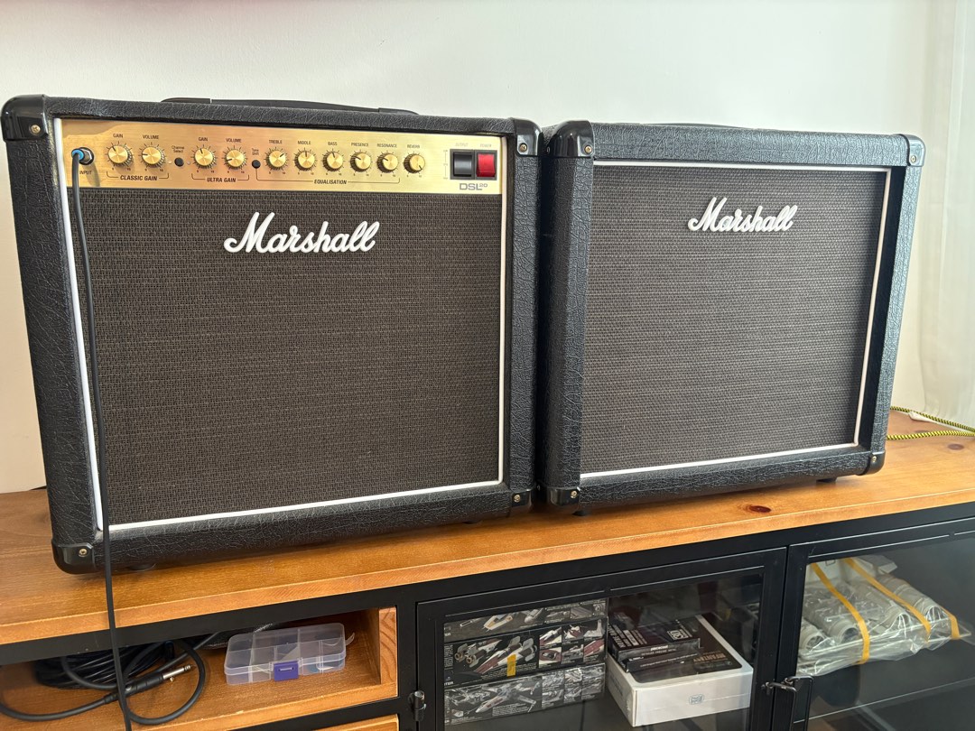 Marshall tubes amplifier + extension, Hobbies & Toys, Musical ...