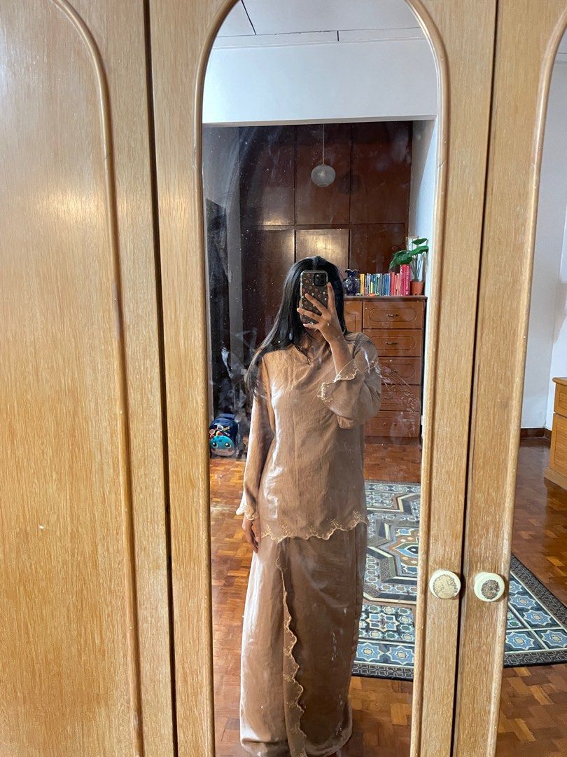 Muaz Brown Baju Kurung, Women's Fashion, Maternity wear on Carousell