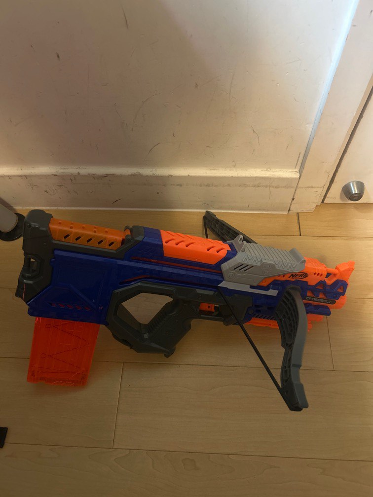 Nerf crossbolt, 興趣及遊戲, 玩具 & 遊戲類 - Carousell