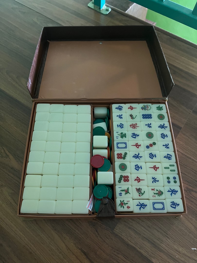 Premium Mahjong Set, Hobbies & Toys, Toys & Games on Carousell