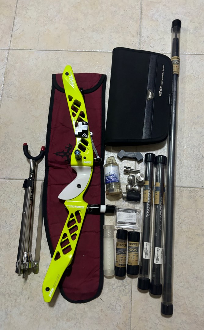 RECURVE ARCHERY BOW SET (RIGHT HANDER), Sports Equipment, Other Sports ...