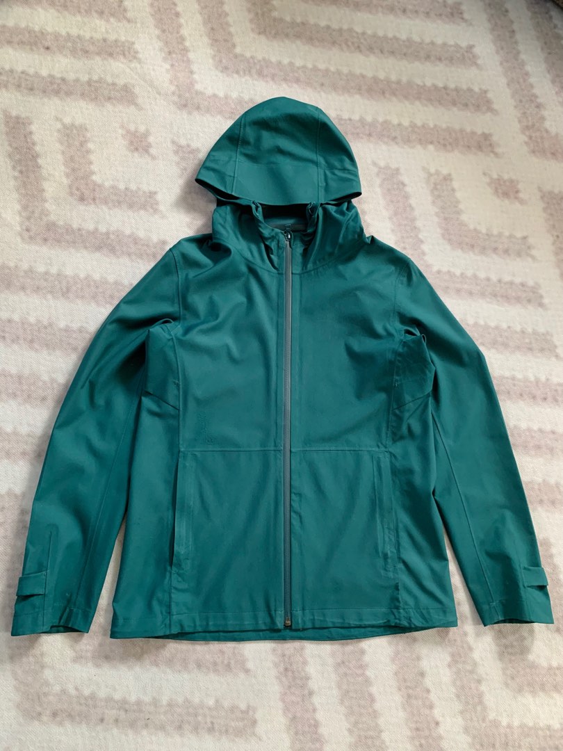 Uniqlo Blocktech, Women's Fashion, Coats, Jackets and Outerwear on ...