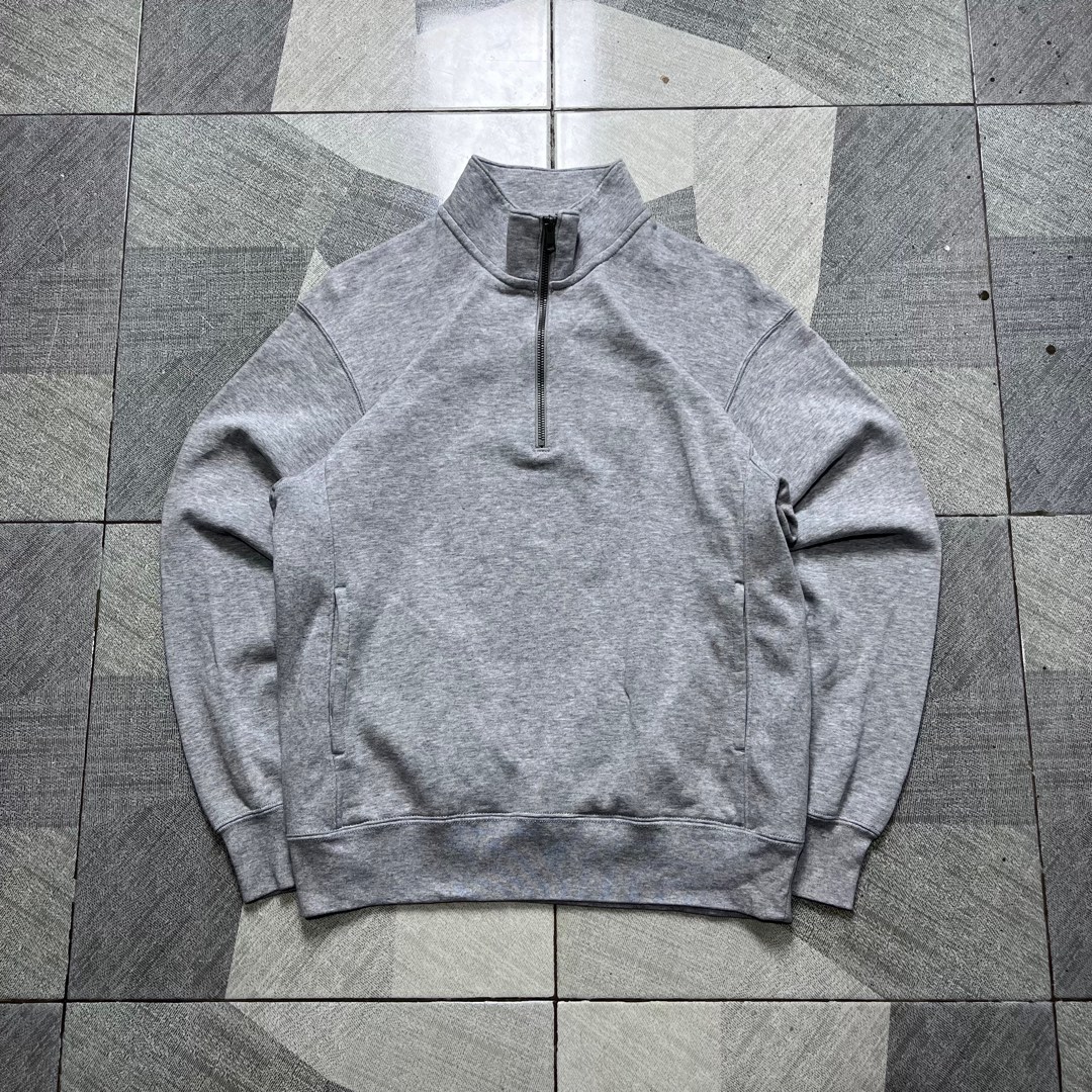 UNIQLO QZIP, Men's Fashion, Coats, Jackets and Outerwear on Carousell